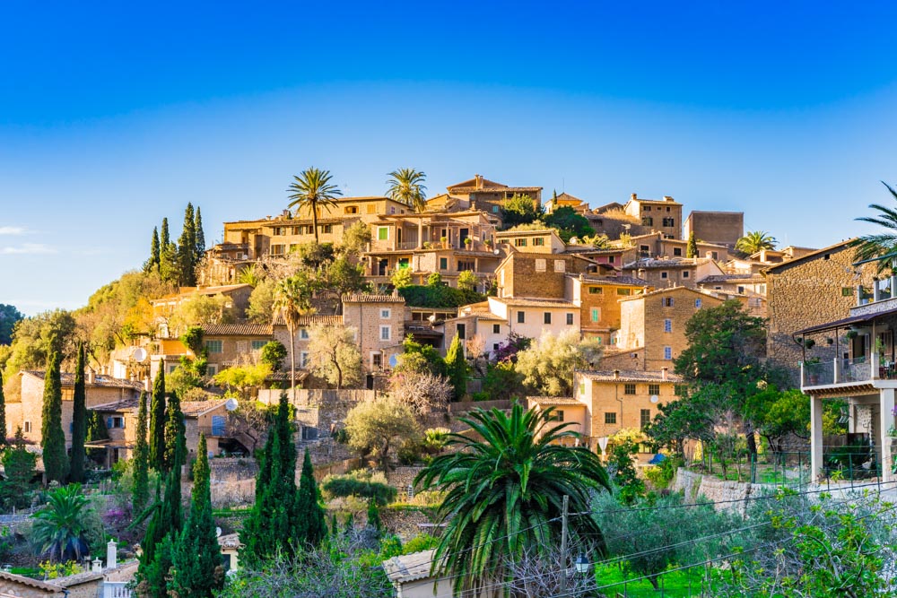 The 15 Best Things to do in Majorca, Spain – Wandering Wheatleys